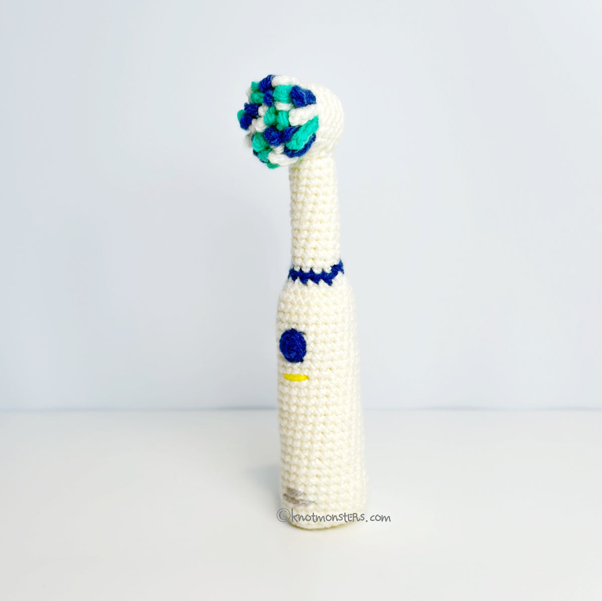 Electric Toothbrush - Dentist (DIGITAL PATTERN) – Knotmonster