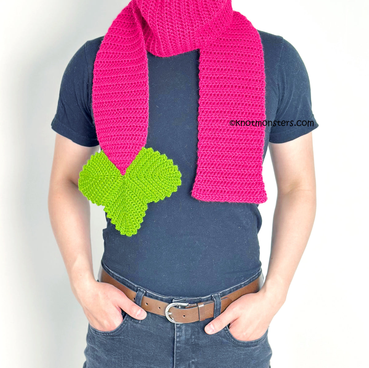 Rhubarb Scarf - Fruit & Vegetable Scarf (DIGITAL PATTERN) – Knotmonster
