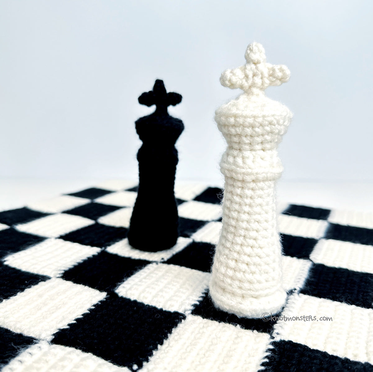 King - Chess (DIGITAL PATTERN) – Knotmonster